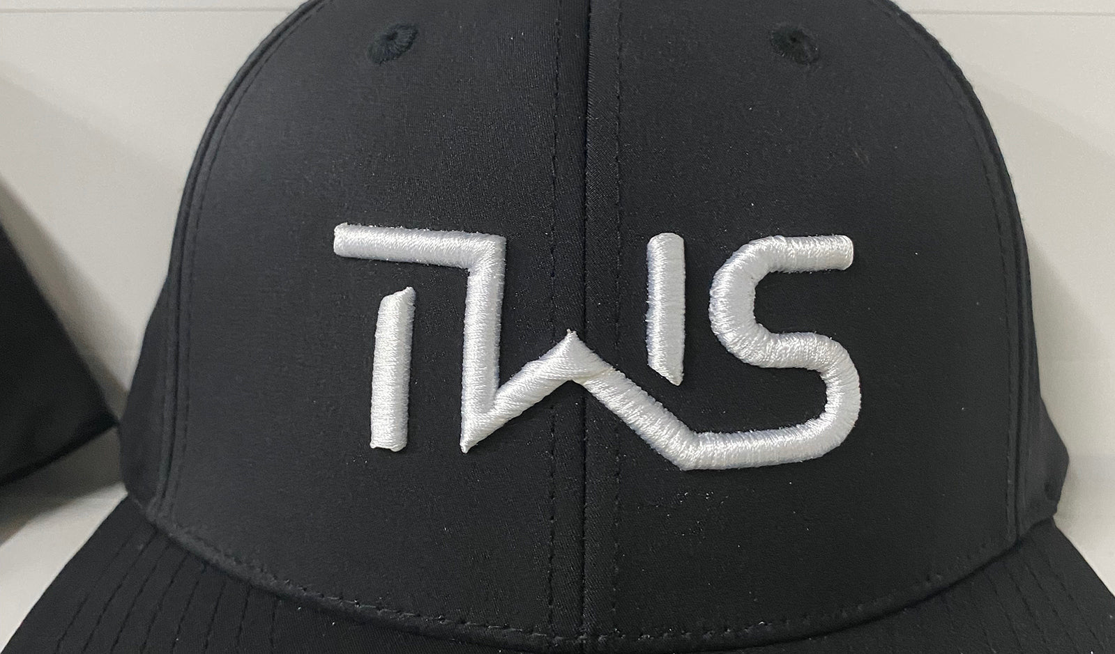 TWS - Black PTS30 – maddhattercaps